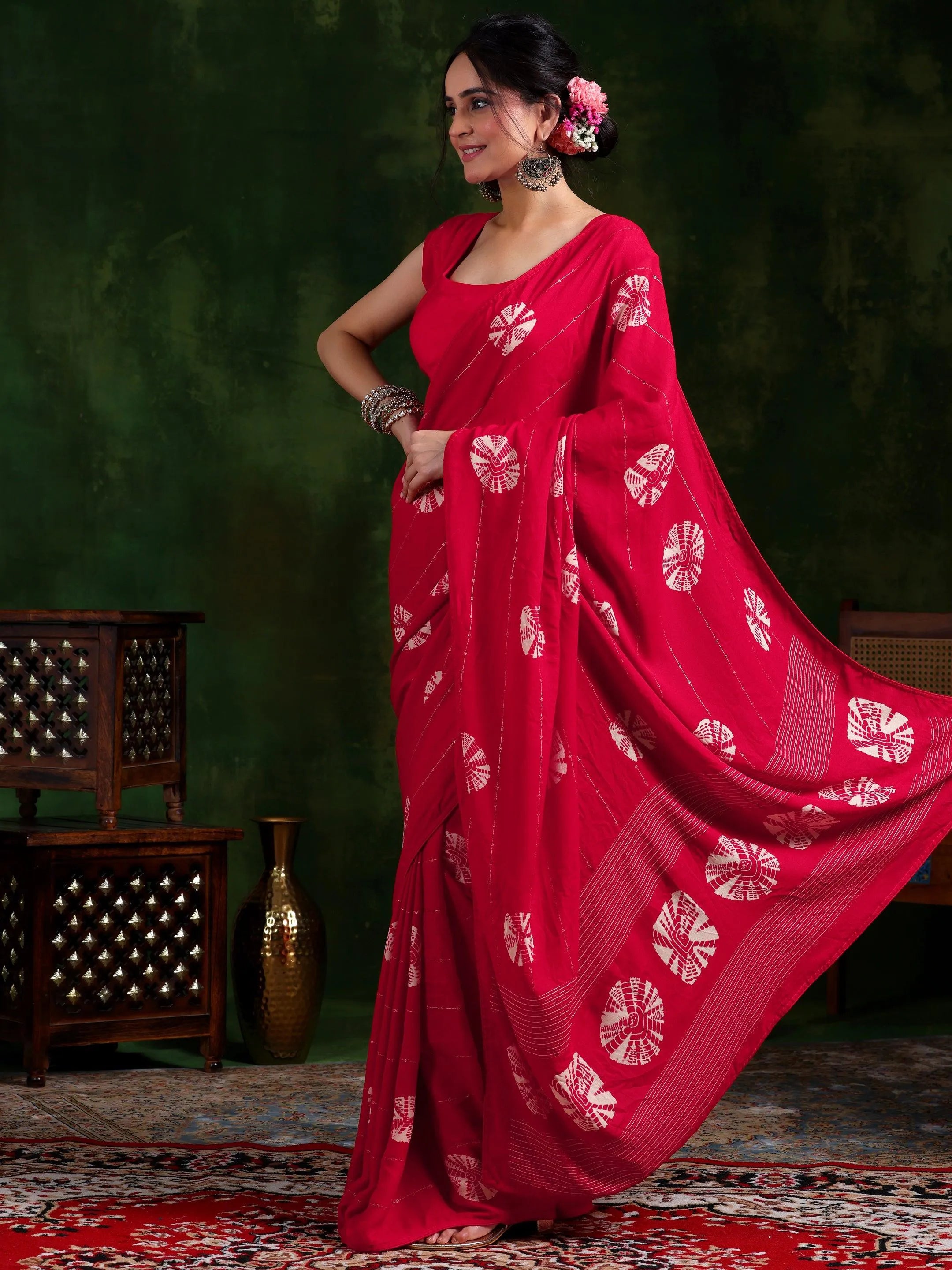 Buy Elegant Sarees (साड़ी) for Women Online in India | Libas