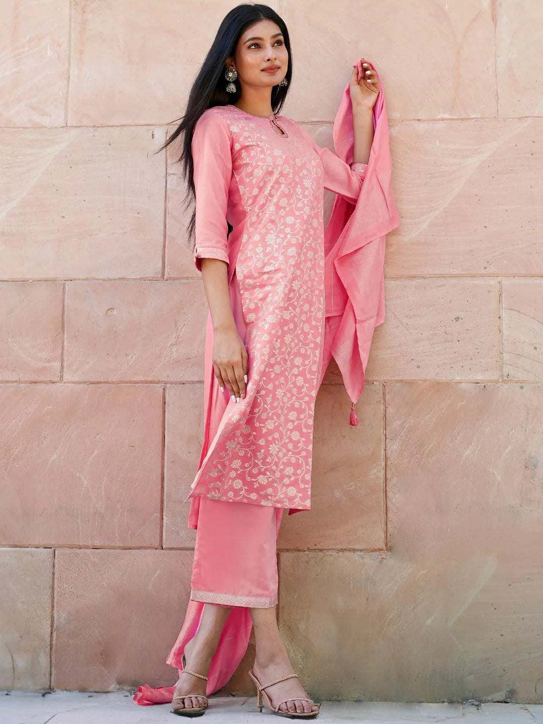 Libas Sale: Shop & Get Upto 70% Off On Ethnic Wear Online