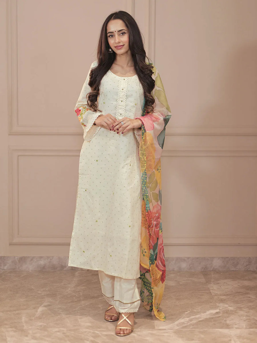 Libas Sale: Shop & Get Upto 70% Off On Ethnic Wear Online