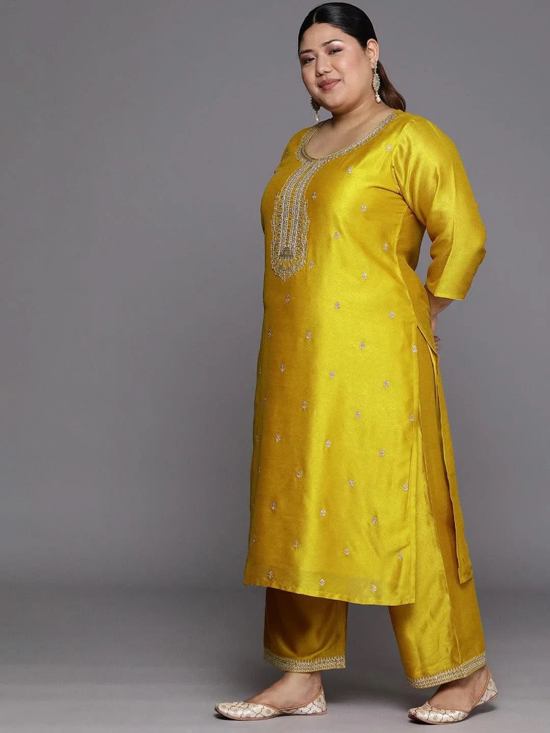 Buy Trendy Plus Size Kurtis for women Online| Libas
