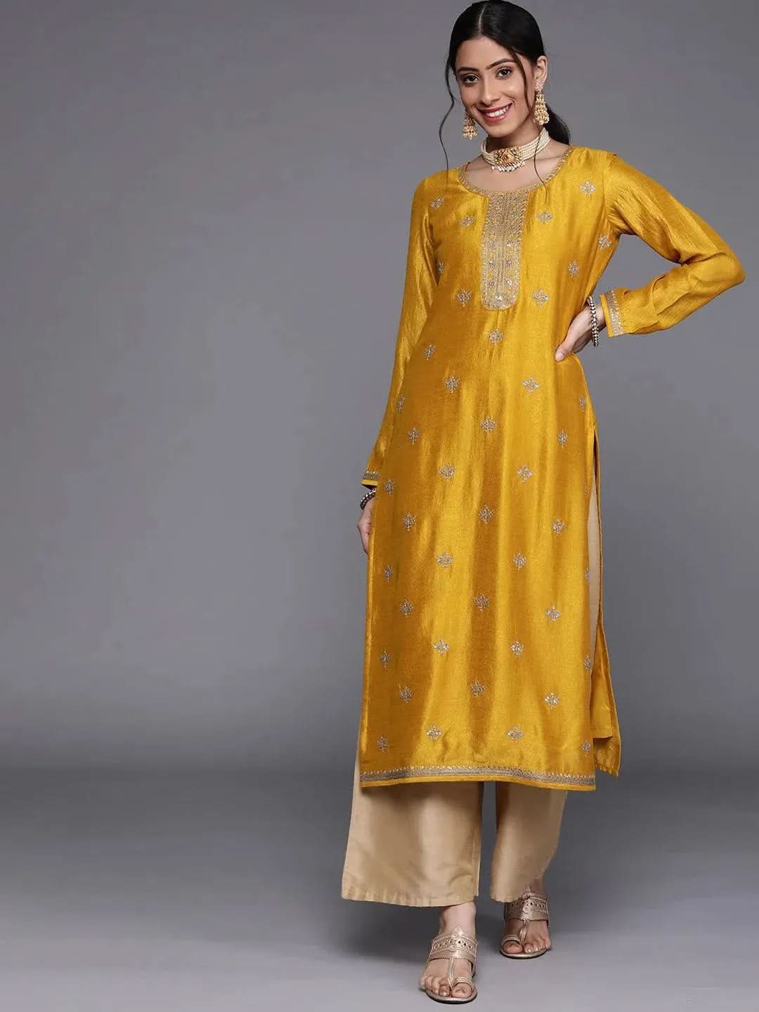 Buy Kurtas & Kurtis For Women Online at Best Prices | Libas