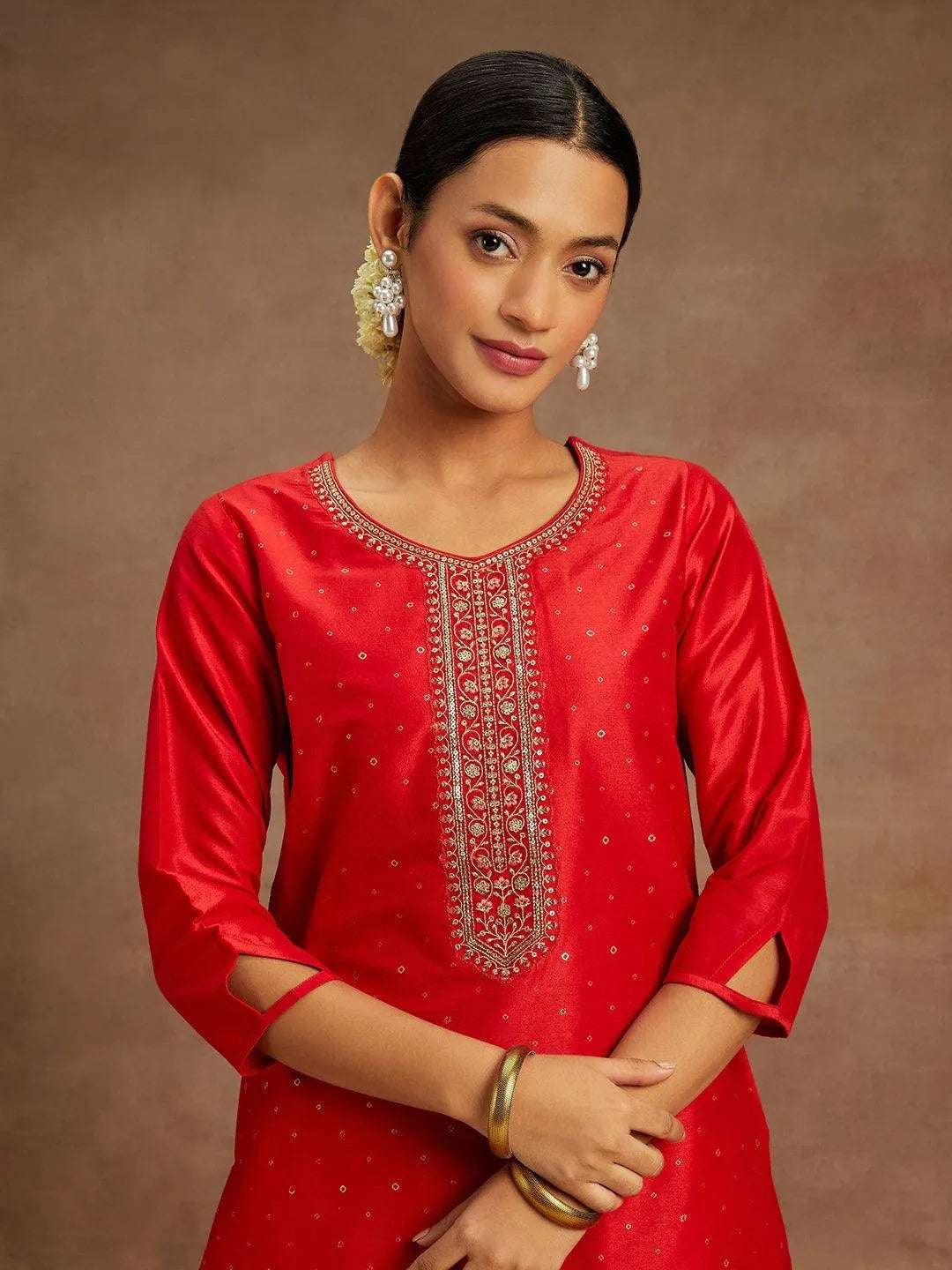 Red Kurtis - Buy Red Kurtis for Women Online in India | Libas